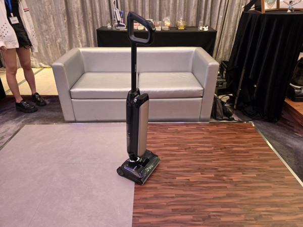 告別彎腰清潔！寵物毛、長髮無難度 Tineco 三款旗艦洗地機登陸香港 | ezone