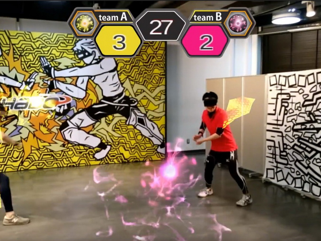 VR 玩多人格鬥遊戲！組隊一齊打龍？ | ezone