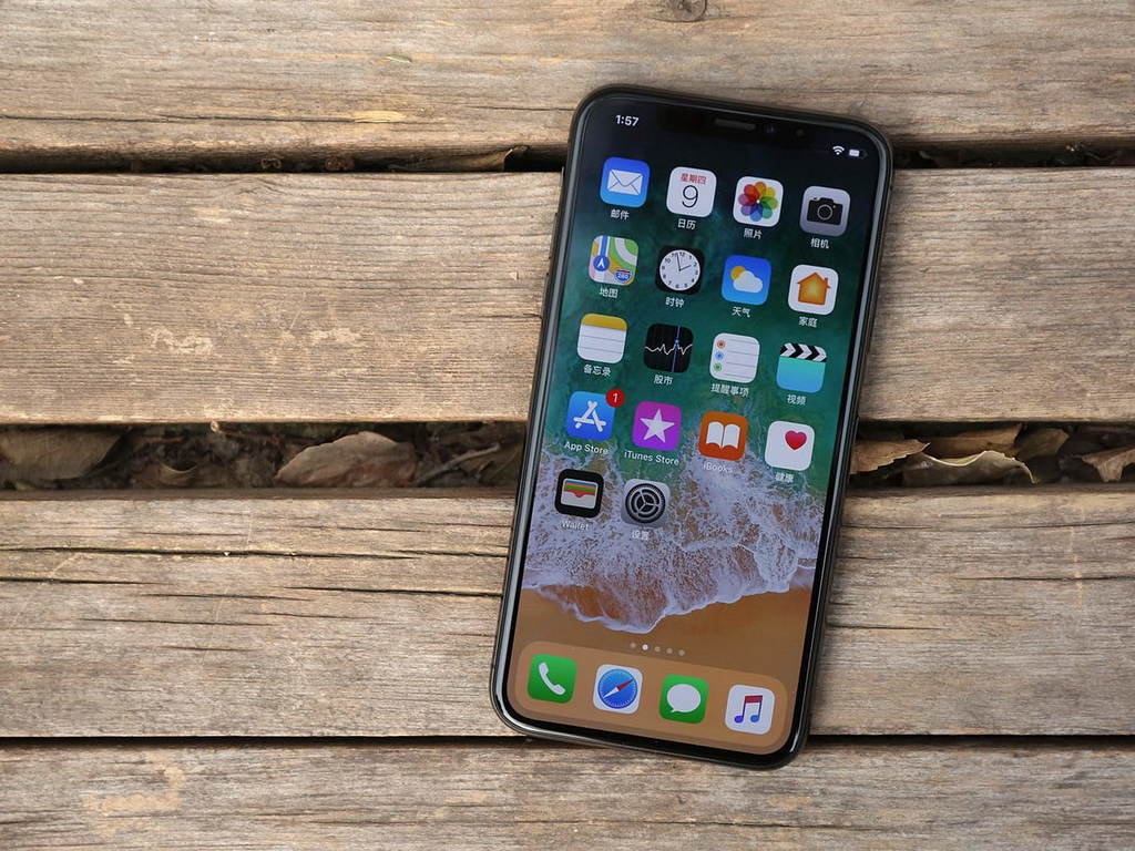 Samsung OLED 面板滯銷！因 Apple iPhone X 訂單大減！ | ezone