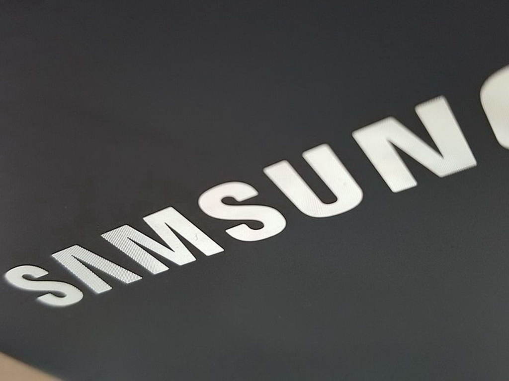 Samsung Galaxy A6/A6+ 曝光！全面屏加 4GB RAM | ezone