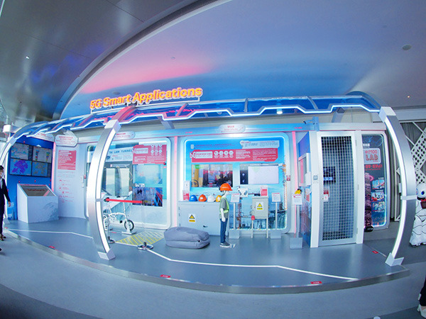 SmarTone「5G LAB @ 天際100」正式開幕 互動體驗感受5G威力 | ezone