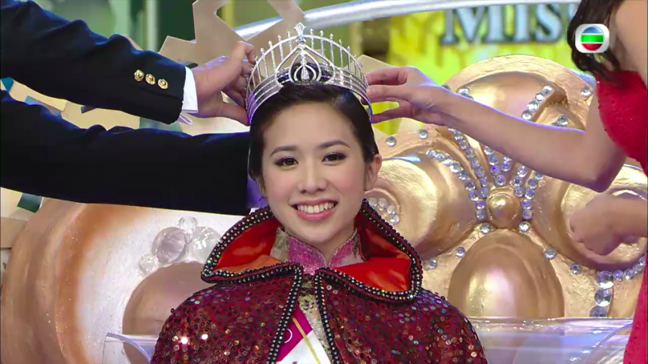 2014年港姐冠軍邵珮詩宣布離巢TVB！撰長文感謝台前幕後 回復自由身向司儀界發展 | UHK 港生活