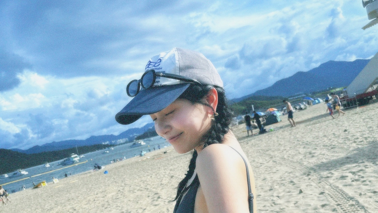 So Ching最新近照曝光罕有晒泳衣相 退出COLLAR後仍然狀態大勇身形fit爆 | UHK 港生活