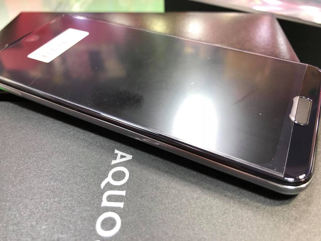 Sharp SH-03K 日系機王到港！全屏電競級旗艦 | ezone