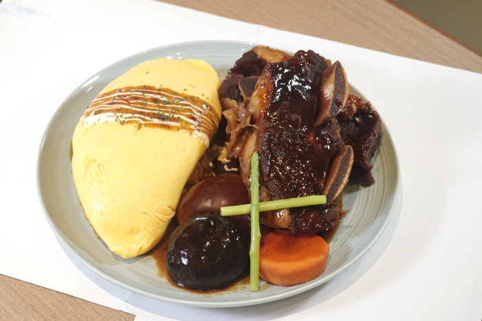 韓國人氣甜品 Cafe 登陸 濟州柑橘特飲 / 士多啤梨提拉米蘇盒 | U Food