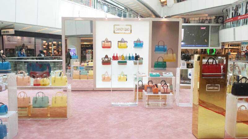 apm FURLA 糖果包Pop-up Store | U Travel
